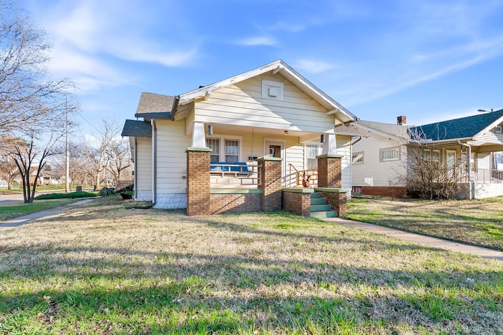 Douglas House - Wichita, KS