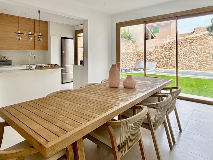 Casa Con Piscina En El Centro - Muro