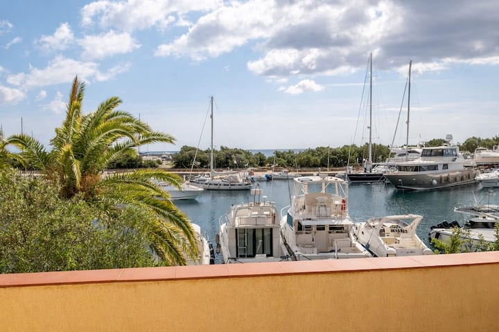 Residenze Dei Fiori, Trilo X 6 A Max 400m Dal Mare - Italy