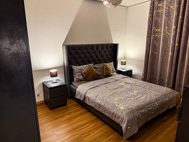 The Central House - Renens