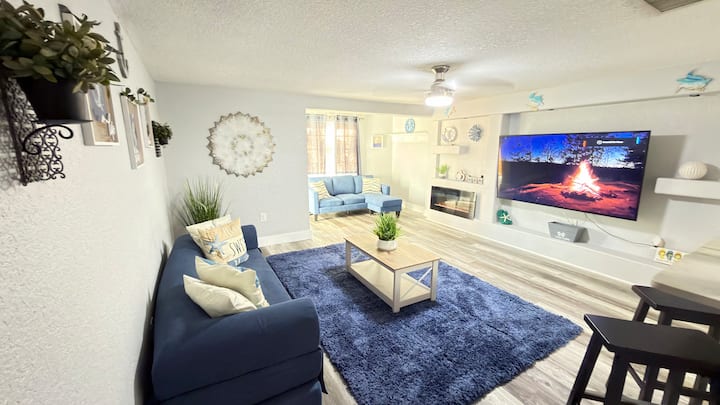 Blue House - Bradenton, FL