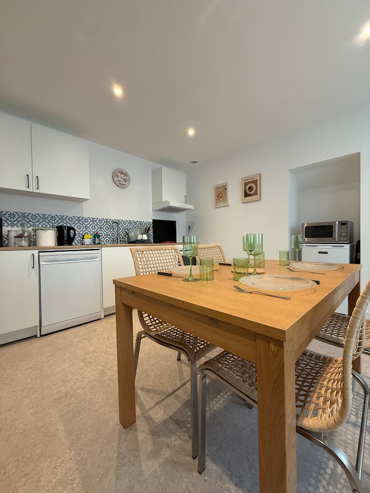 Le Logis Du Val – Patio Privé Au Cœur De Briey - Briey