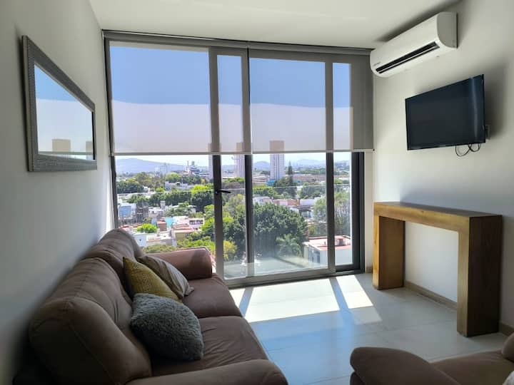 Depto. Con A/c, Piscina Y Parking |Chapultepec/cas - Guadalajara