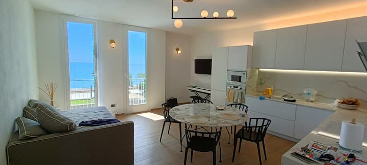 Dream Seafront Apartment Next To 5 Terre - Moneglia