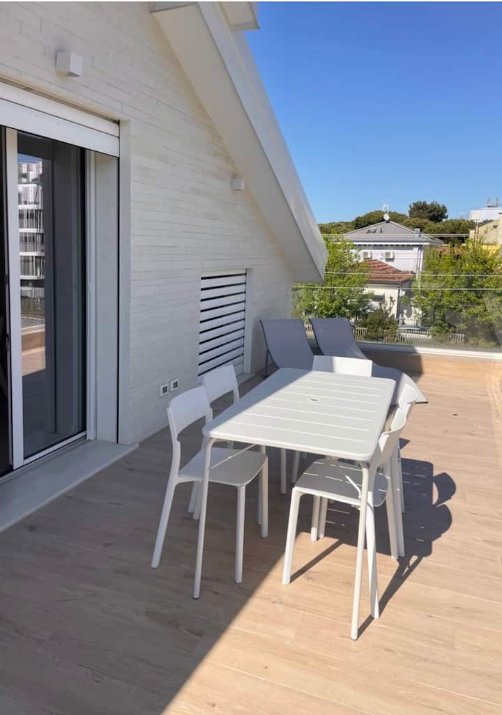 App. Nuovo•terrazzo•parcheggio Privato•mare 400m - Riccione