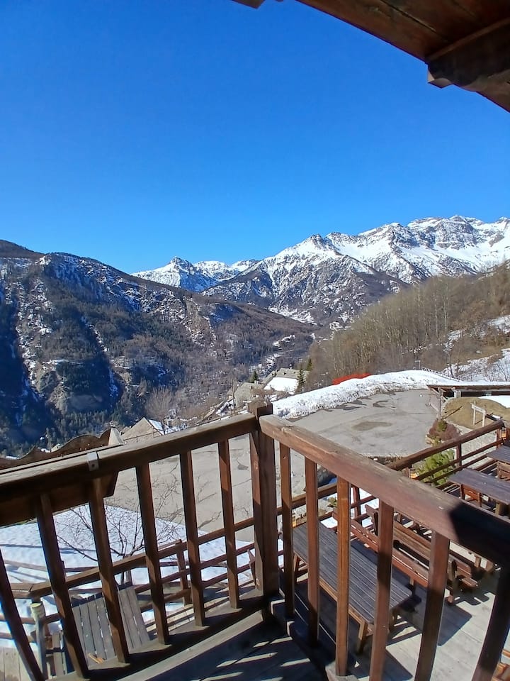 Monolocale 50 Mq2 Con Balcone Vista Montagna - Névache