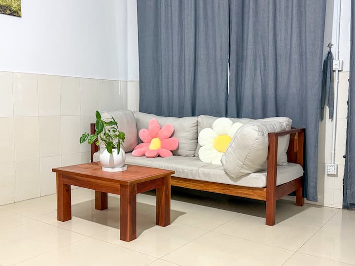 Friend House - Royal Palace | Cozy Minimalist Stay - Phnom Penh