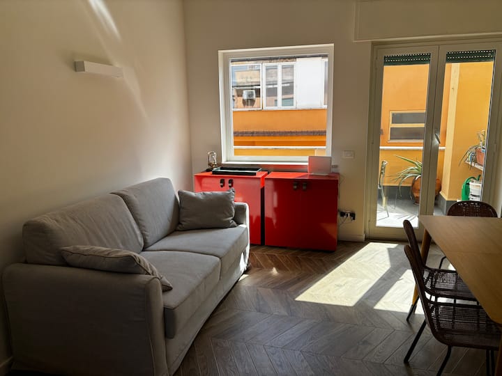 Spacious Bright And Cozy Penthouse With Terrace - Italien