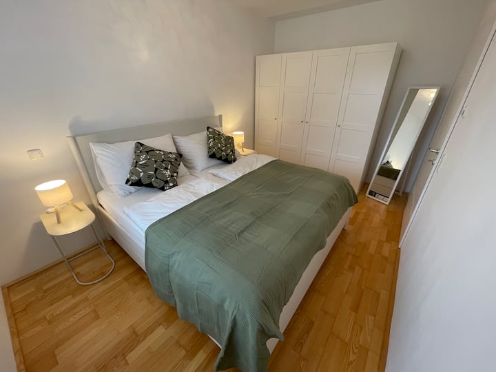 Moderne Wohnung In Zentraler Lage Am Donauradweg - Enns