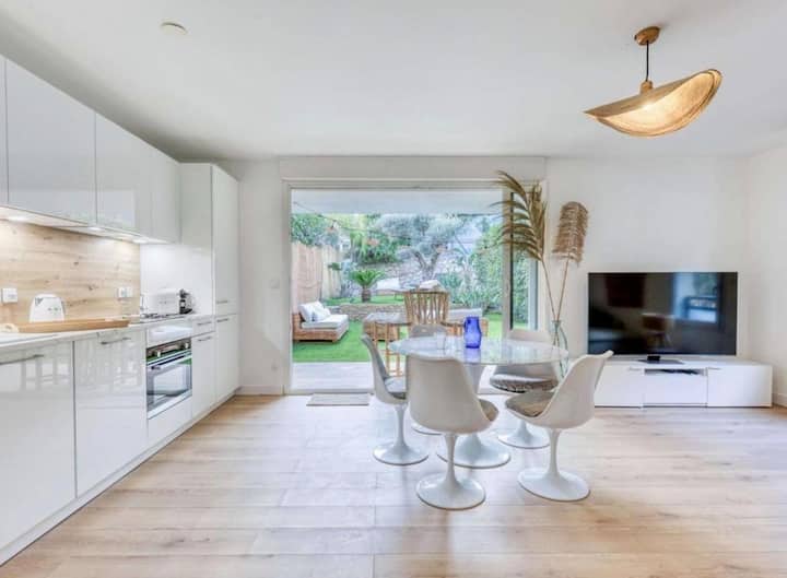 Rare : Jardin Privé 100m², Piscine + Parking - Bandol