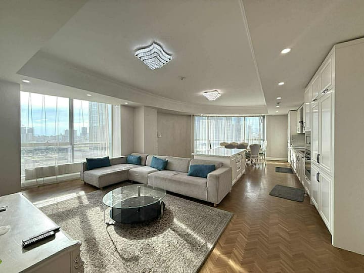 Renting Apartment With 3 Bedrooms & Living Rooms - Ulaanbaatar