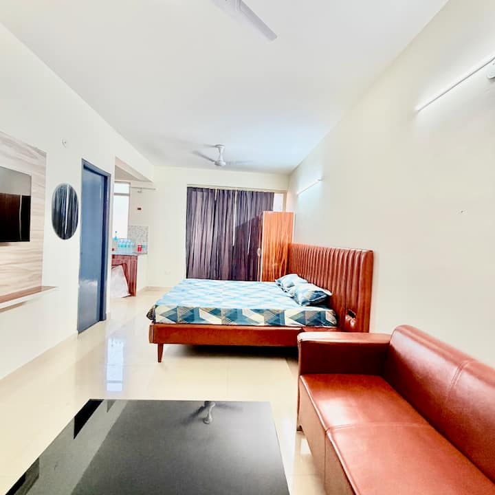 Elite Couple Studio - Karnal