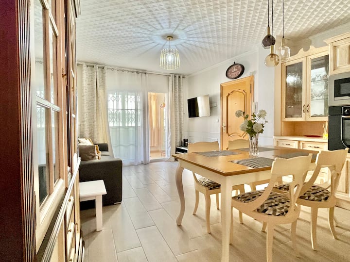 Refined Apartment Next To Palm Avenue, 600 M Beach - Torrevieja