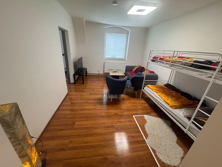 Klidný Byt U Mb, Dogfriendly, Xl/rv/truck Parking - Mladá Boleslav