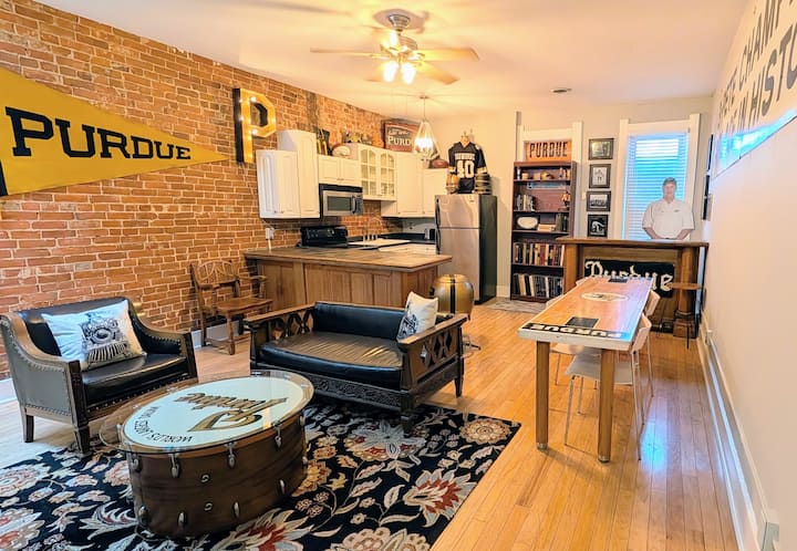 Pete's Place - The Ultimate Purdue Apartment - Lafayette, IN