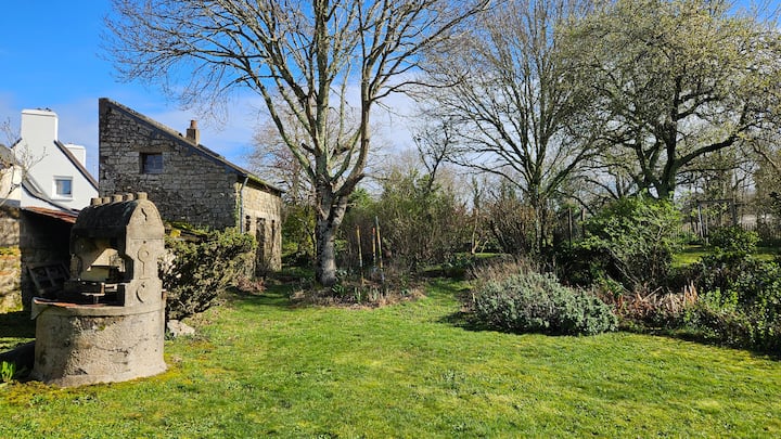 Le Feuchidoul Maison Ancienne De 200m² Avec Jardin - Belz