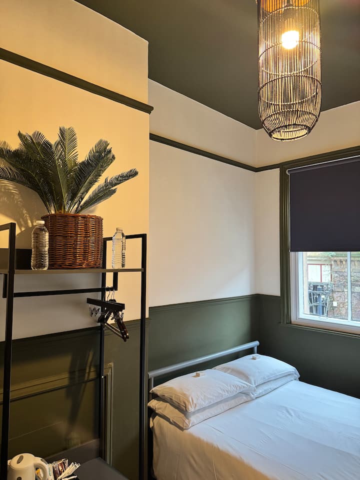 Piccadilly Central - Double Room W/ En Suite - Mánchester