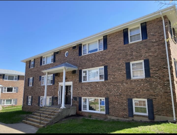 Hey This Is The Cheapest In Town - Mount Zion, IL