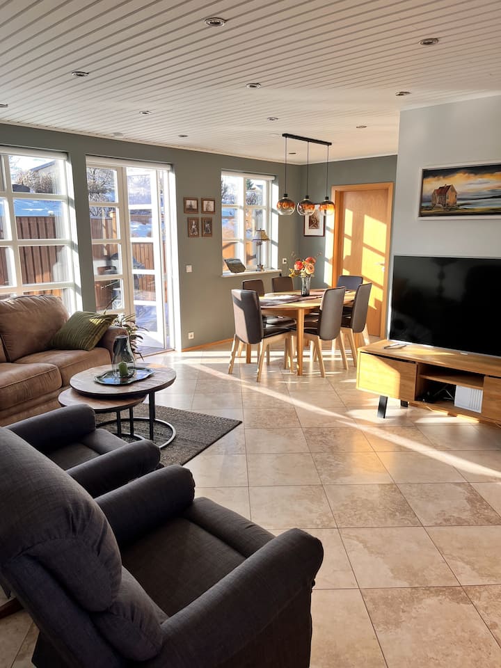 Cosy And Quiet, Suburban Single Floor - Greenland