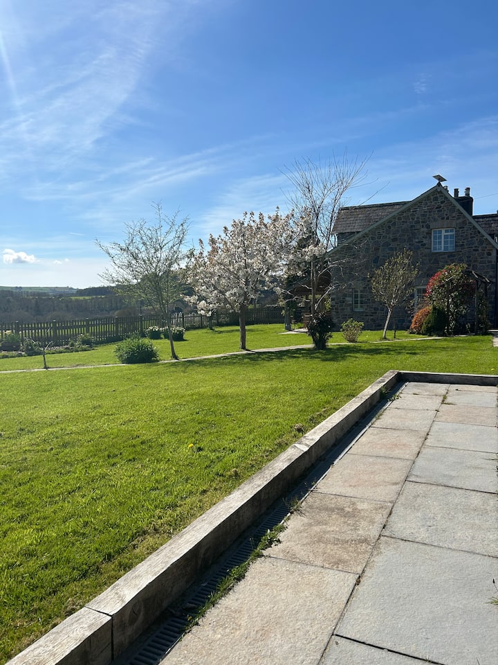 Cottage In Devon With A Private Yoga Studio - 애쉬버턴