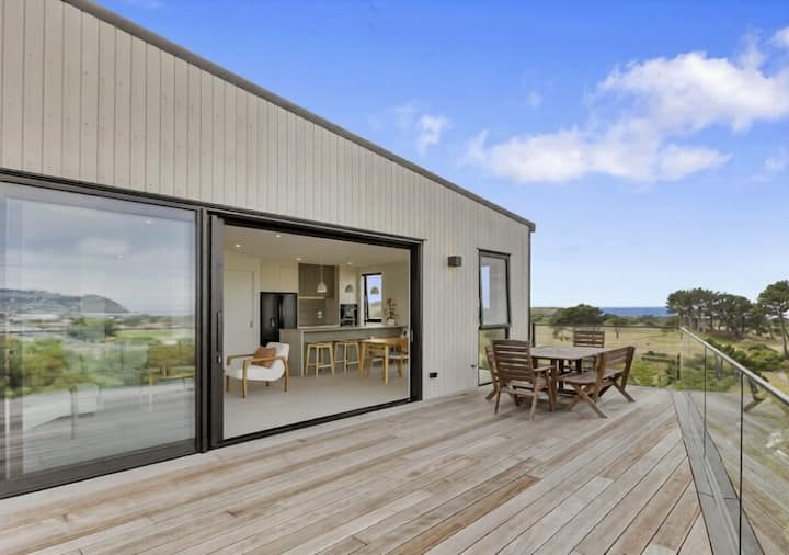 New Build With Sea & Golf Course Views - Saint Clair