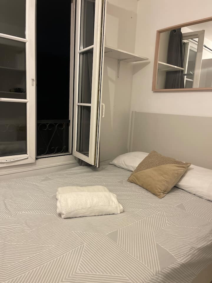 Near Metro And Gare De Lyon - AccorHotels Arena