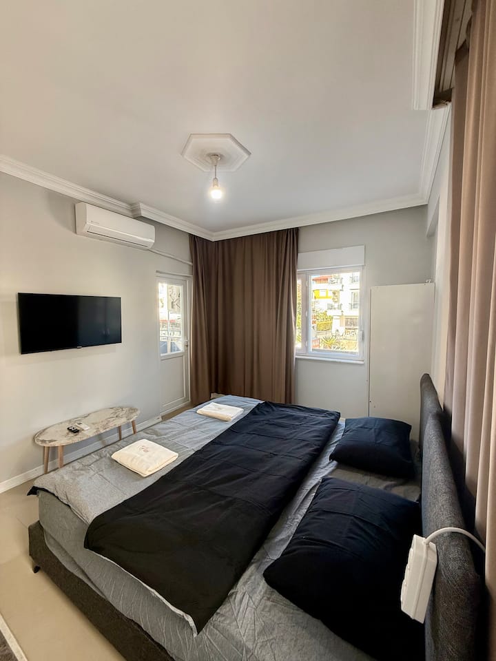 Konyaaltı Sahiline 500 M 5 Dk Yürüme Mesafesi - Antalya