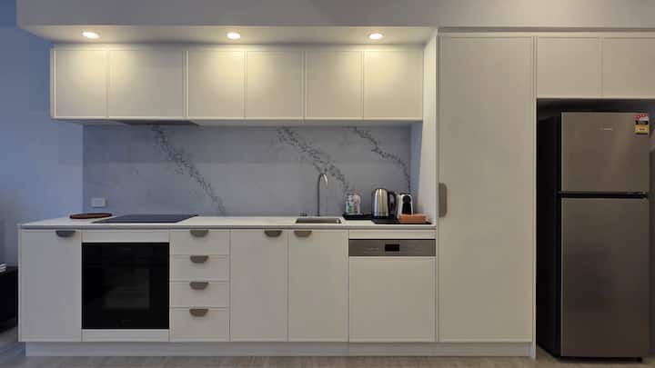 A Cosy Escape In Canberra City~ - Canberra