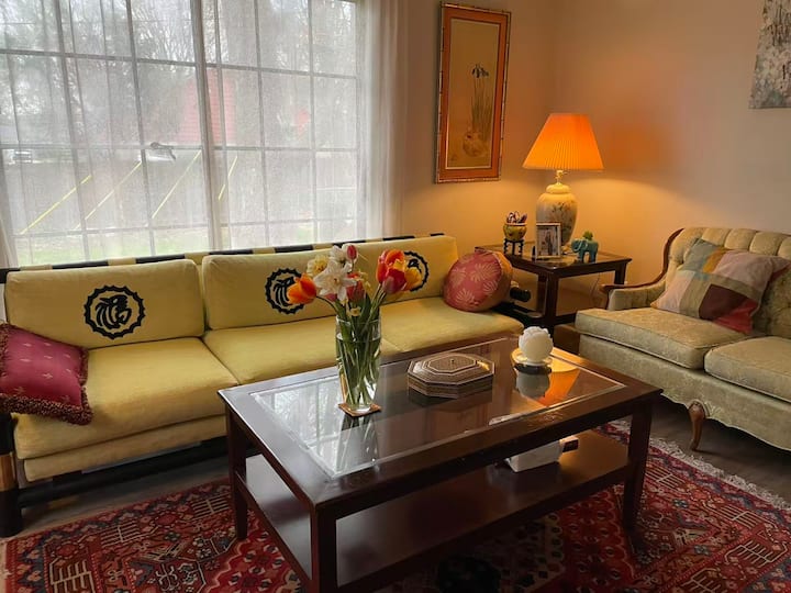 Cozy & Spacious Entire Home • 4 Beds, 2 Baths - Overland Park, KS