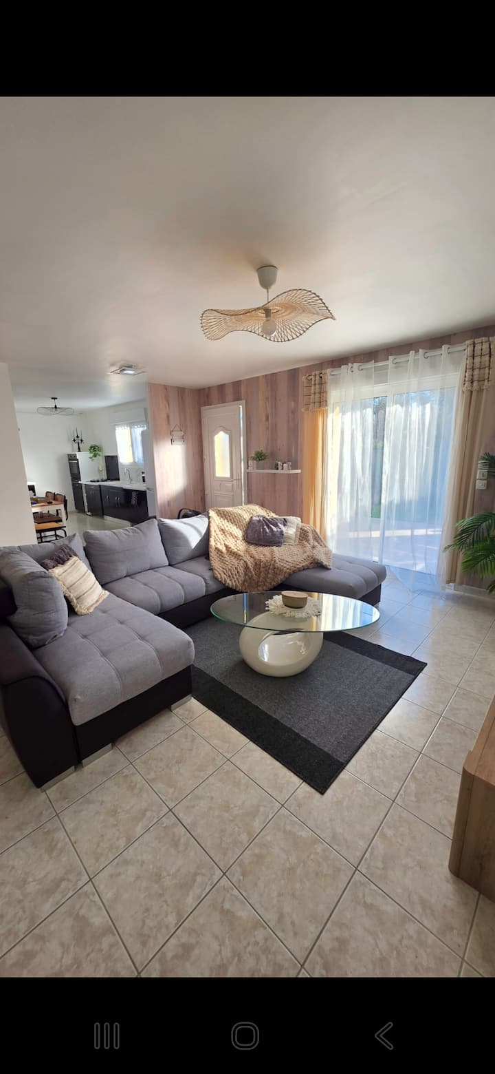 Maison Neuve 4 Personnes ÉLégance, Confort Moderne - Montargis