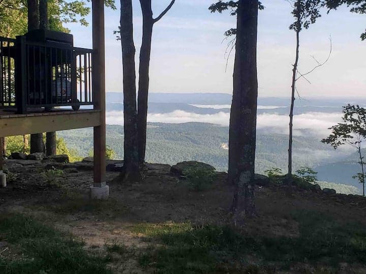 Above The Fog! Big View + Fire Pit + Grill - Jasper, AR
