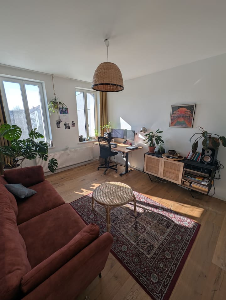 Renovierte 3-raum Wohnung Mit Balkon - Leipzig