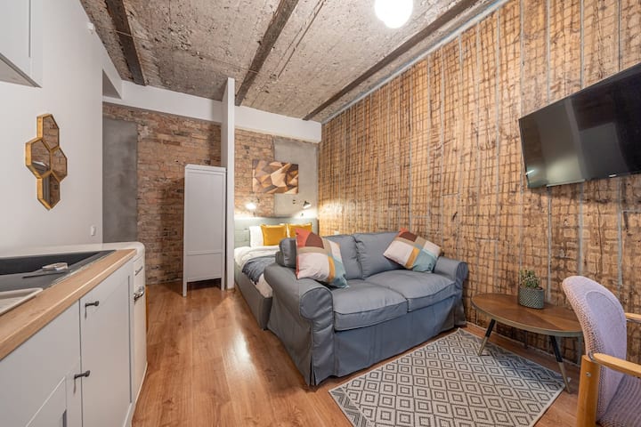 Top Location | Smart Tv | Authentic Interior - Riga
