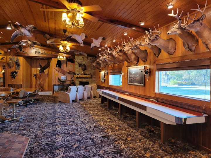 The Duck Inn Lodge - Northwoods Section - Prairie du Chien, WI