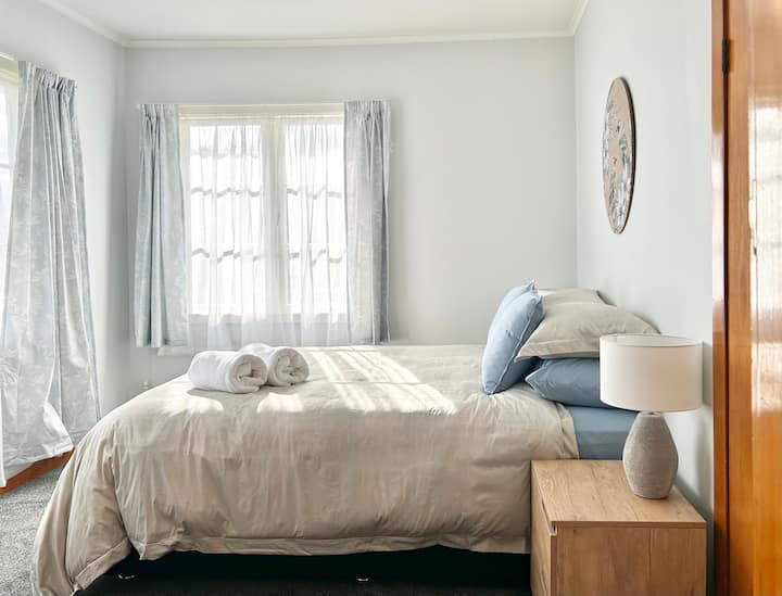 Entire Modern Home In Durie Hill - Whanganui