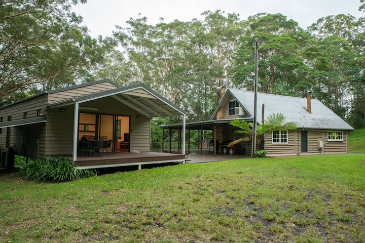 Montville Hideway - Family Log House And Cottage - Mapleton