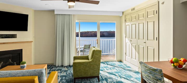 Charming 1-bedroom In Lake Of The Ozarks - Osage Beach, MO