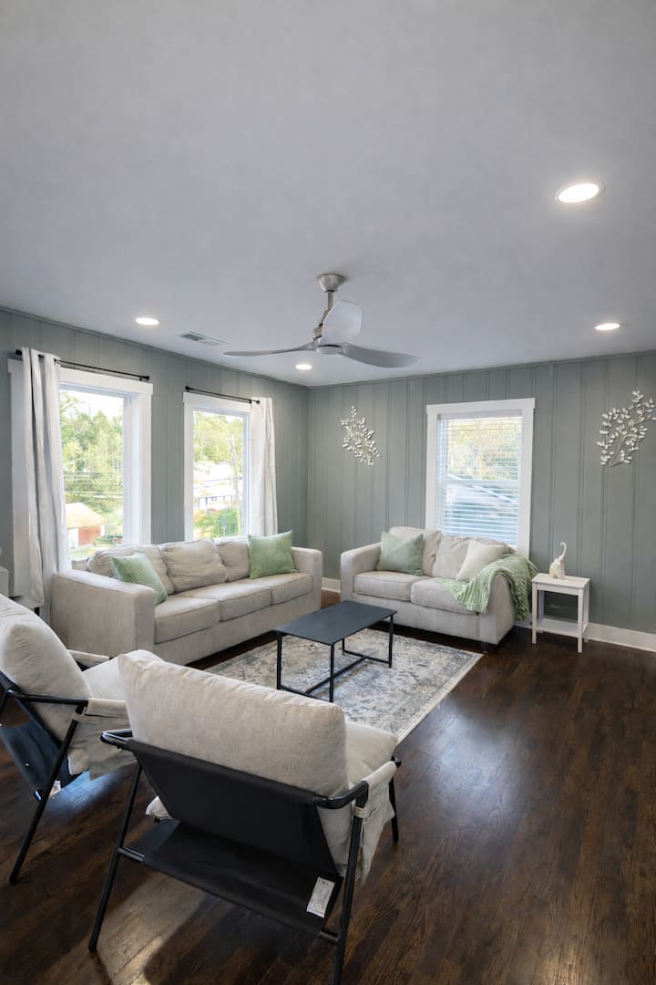 The Modern Hill Comfort - Gainesville, GA