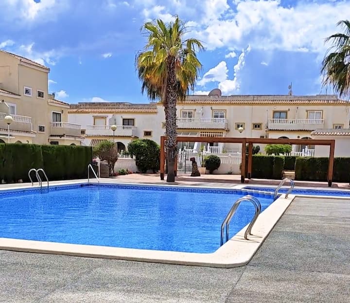 Casa Mediterránea A Unos Pasos De La Playa - Torrellano