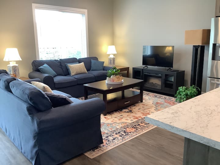 Nana’s Place, Nestled In The Heart Of Listowel. - Listowel, ON, Canada