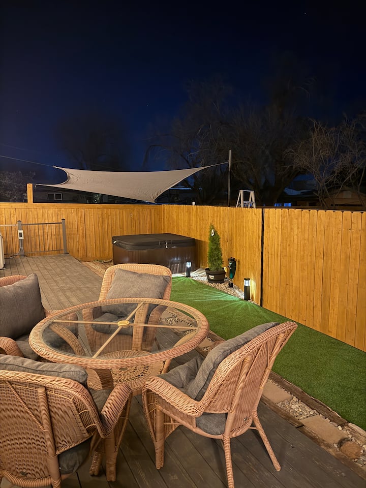 Prescott Pine Retreat W/ Private Hot Tub - Prescott, AZ