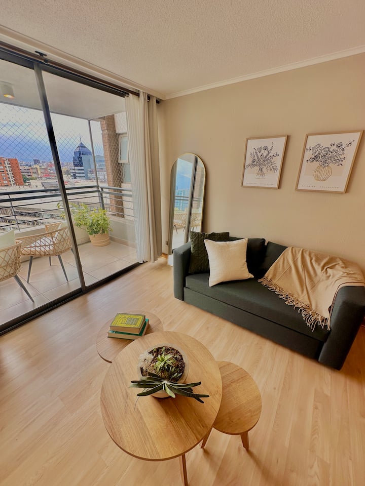 Vista A Cordillera Y Costanera En Providencia - Chile