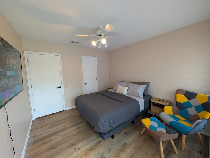 The Junior Pool Suite - Carrollton, TX