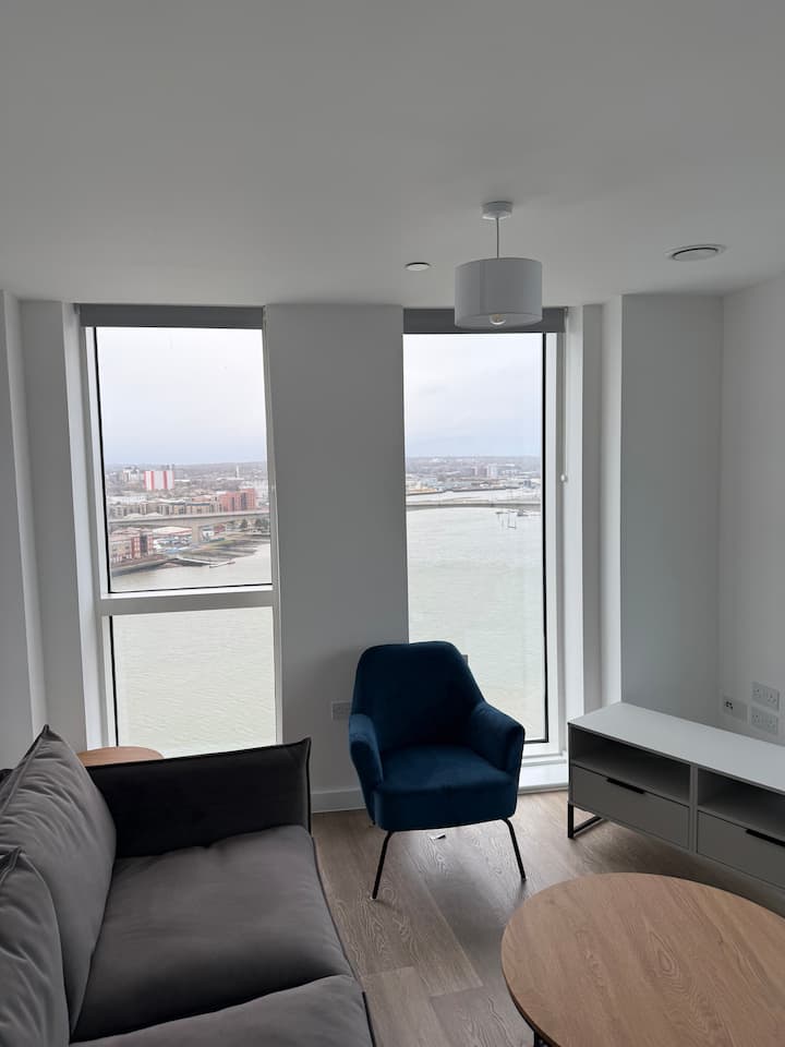 Stunning Views, Two Bedroom Luxury Apartment - Hamble-le-Rice