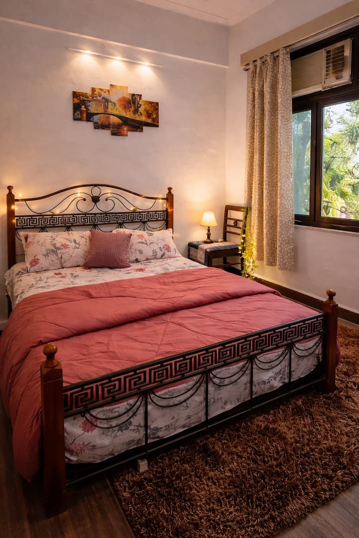 Women’s Only Peaceful Private Room In Khar - India