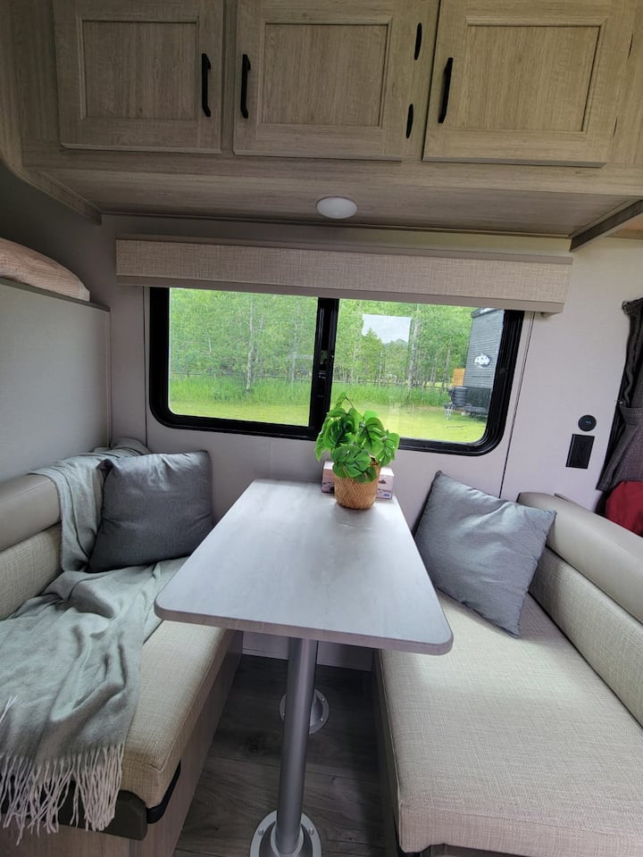 The Fox Den - 20ft Bunk Model - Blairmore