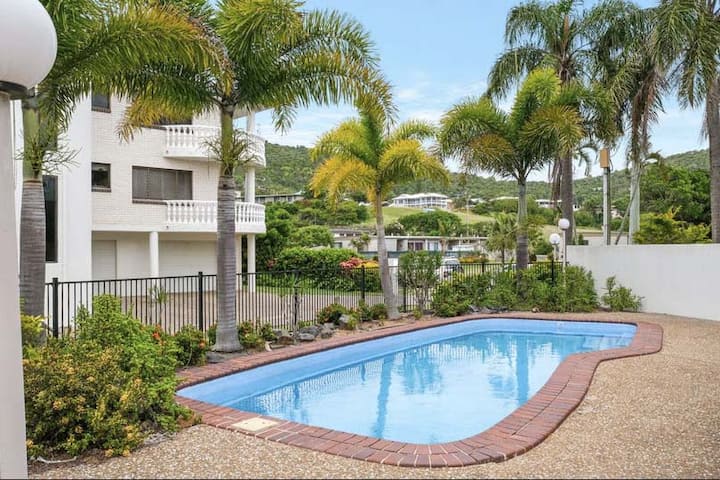 Oceanfront Bliss - Steps From The Sand! - Yeppoon