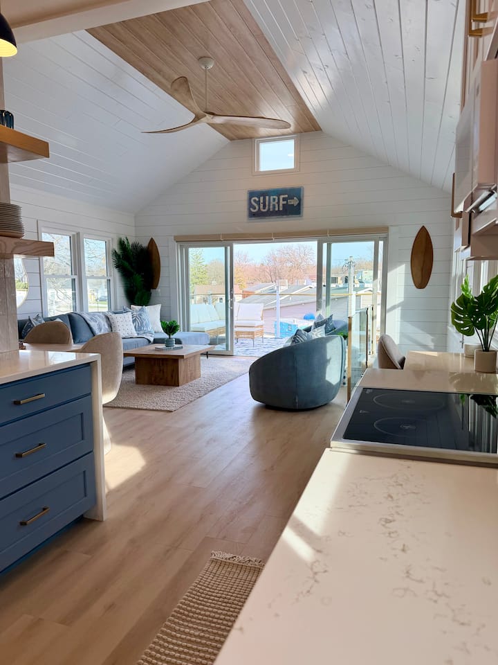 The Surf Shack - Clear Lake, IA