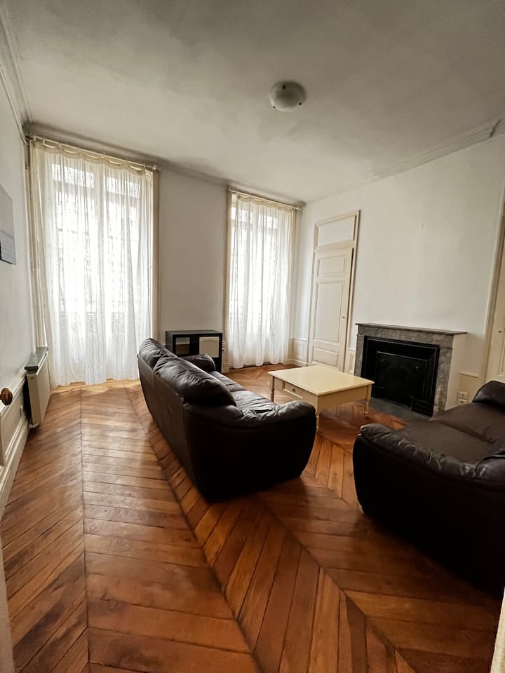 Bel Appartement Haussmannien 4 Personnes Lyon 7 - リヨン