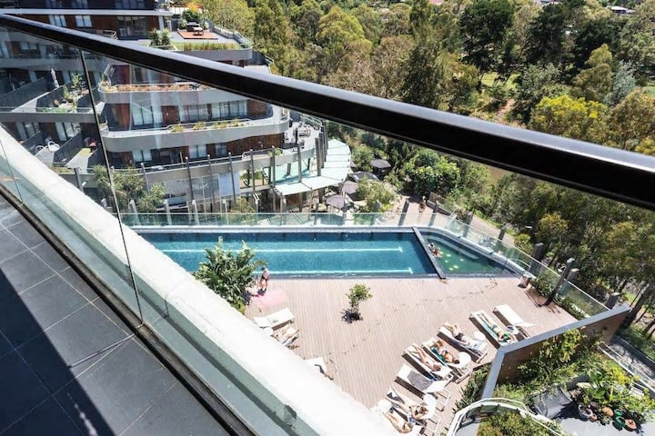 Haven On The Banks Of The Yarra River - Melbourne